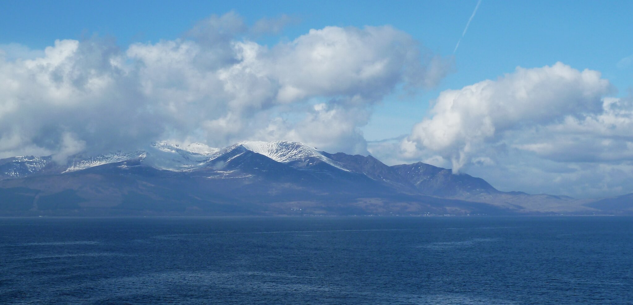 Slieve Donard and the top 15 highest mountains in Northern Ireland ...